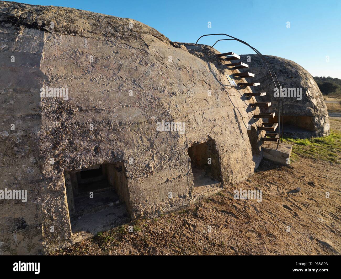 Bunker de guerra hi-res stock photography and images - Alamy