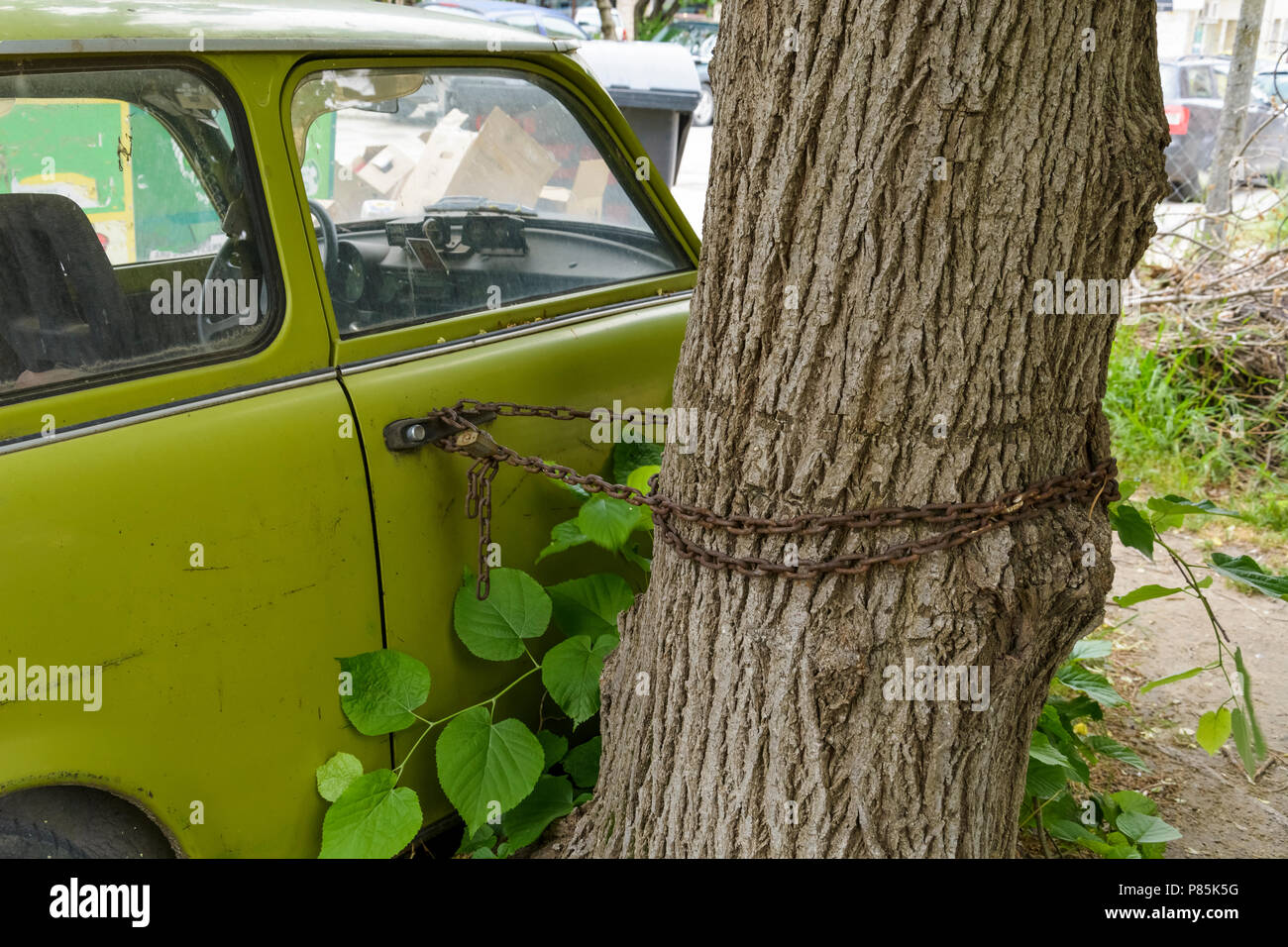 Car locked hi-res stock photography and images - Alamy