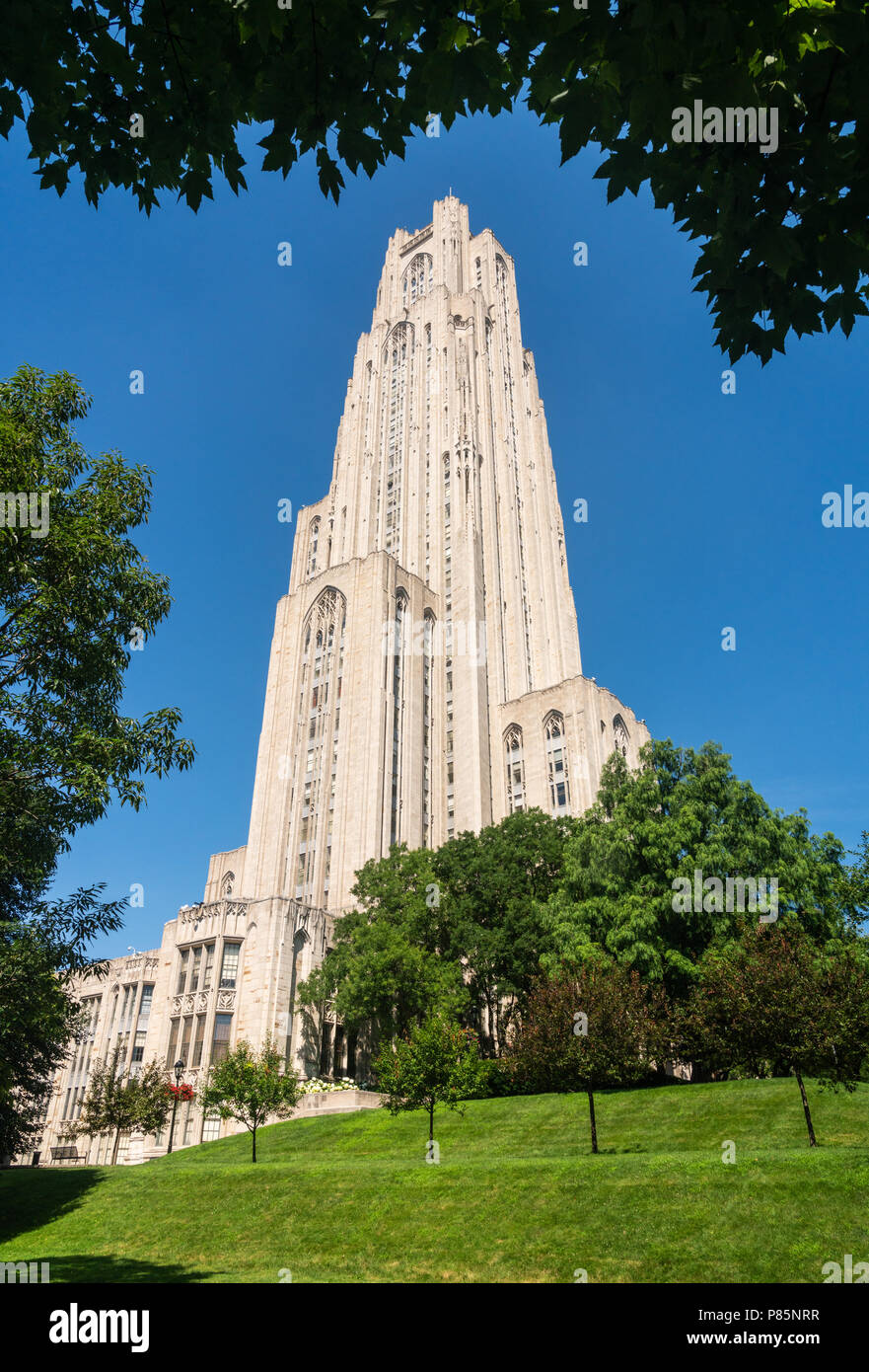 Cathedral of Learning building at the University of Pittsburgh Stock ...