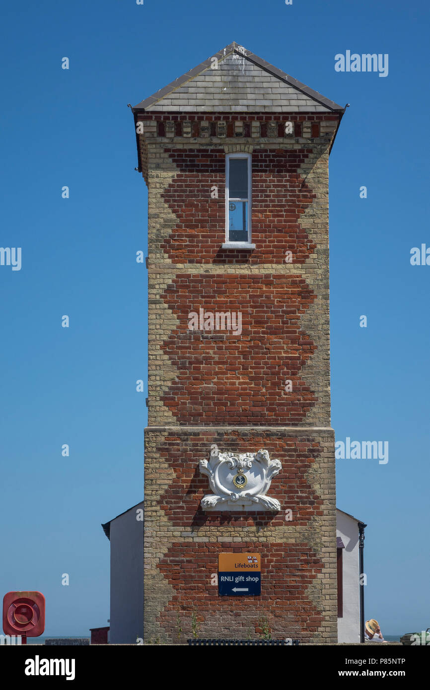 Rnli lifeboat aldeburgh suffolk uk hi-res stock photography and images ...