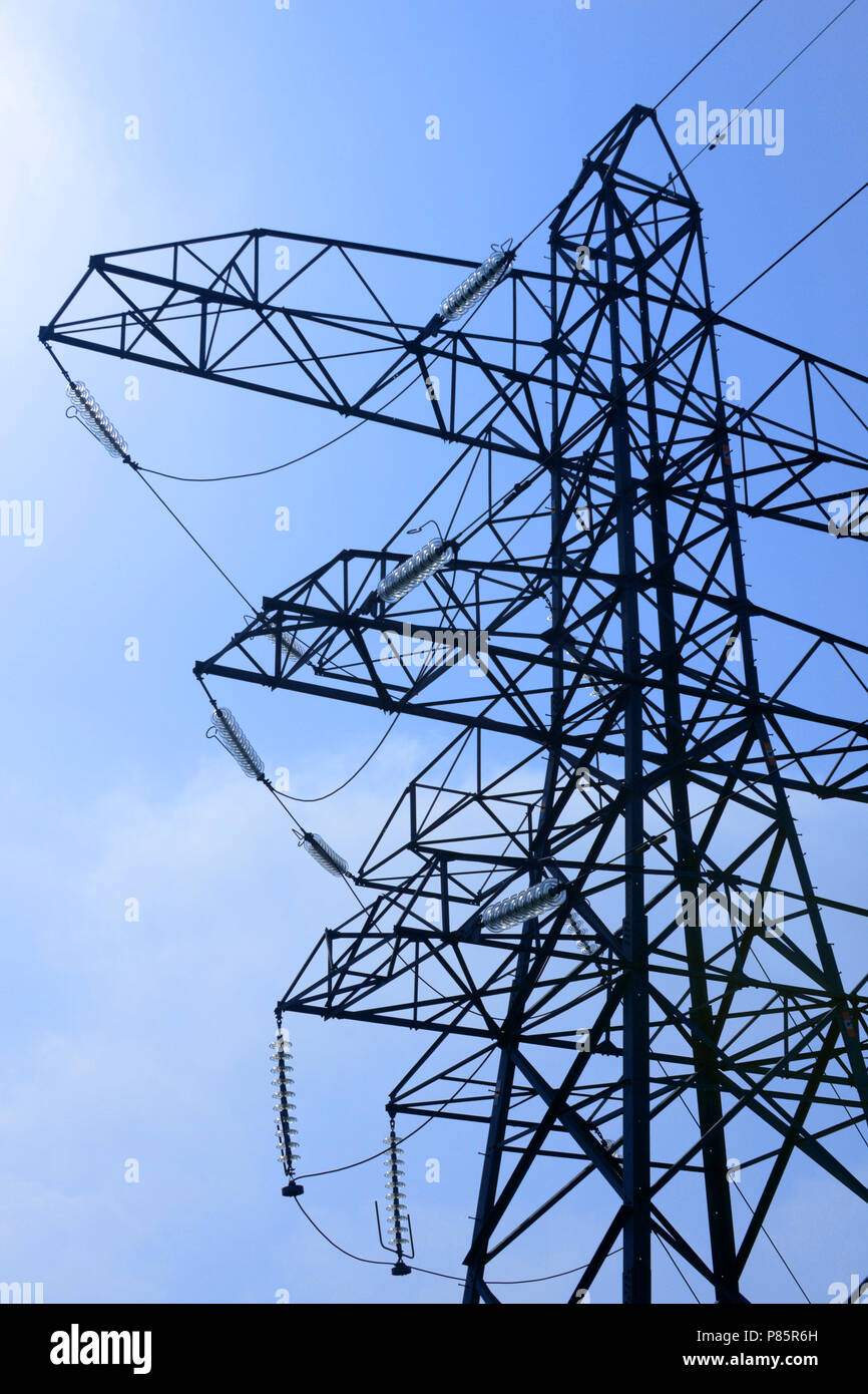 Pylon electric gantry hi-res stock photography and images - Alamy