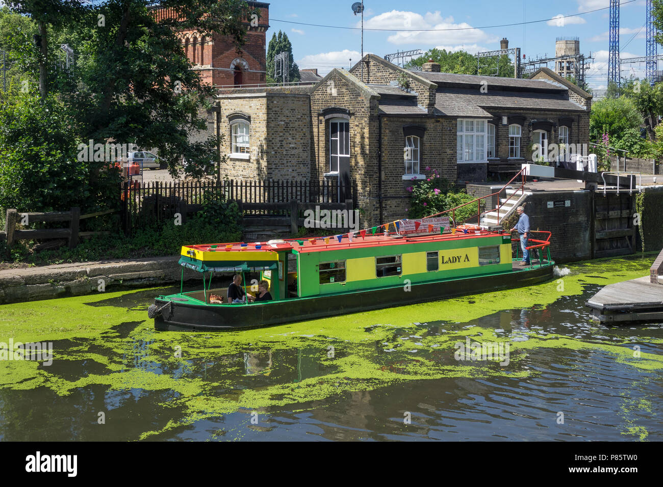 Regents canal st pancras hi-res stock photography and images - Alamy