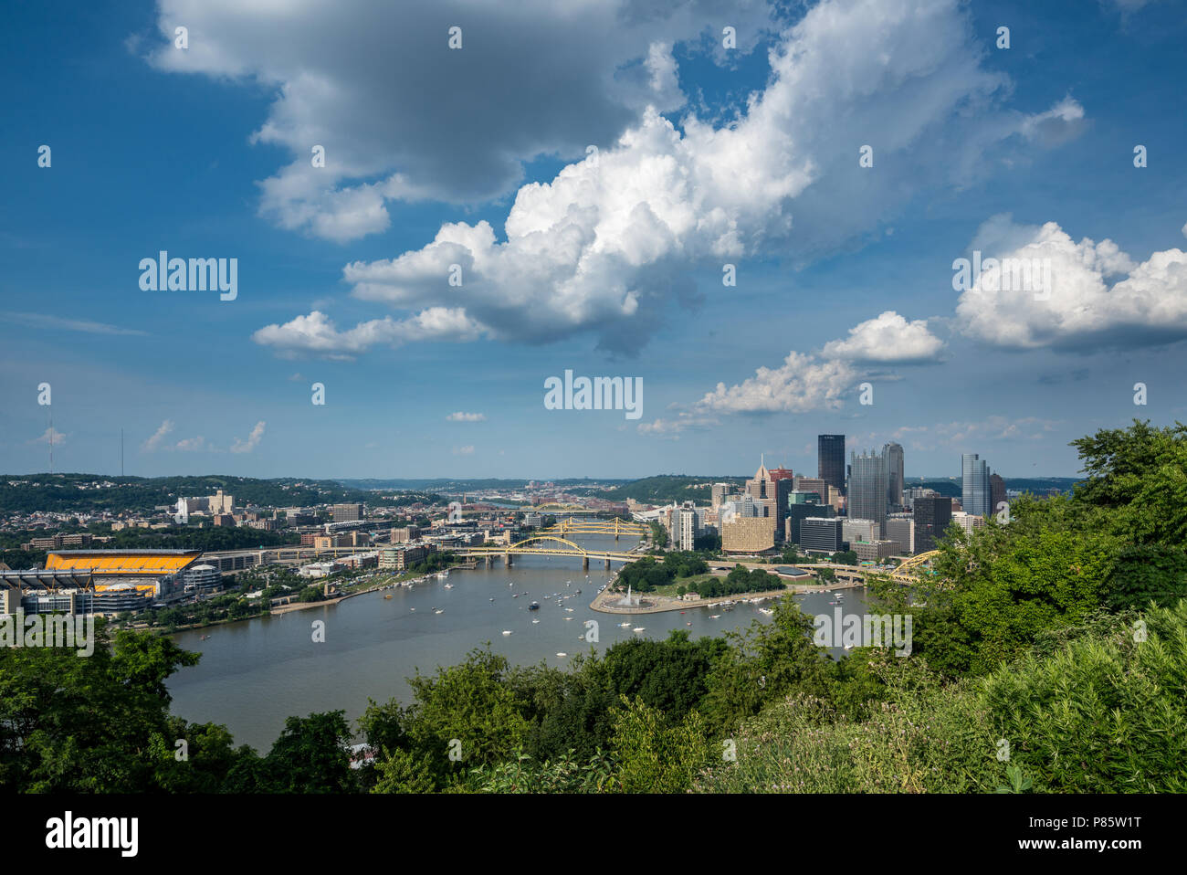 Cityscape of Pittsburgh from Mt Washington overlook Stock Photo - Alamy
