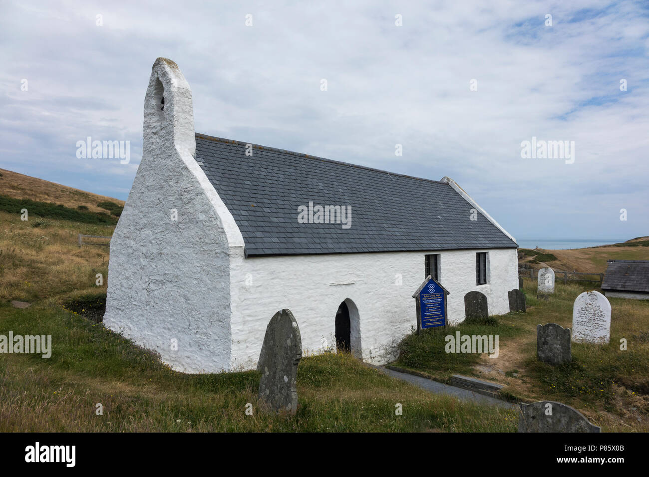 Mwnt hi-res stock photography and images - Alamy