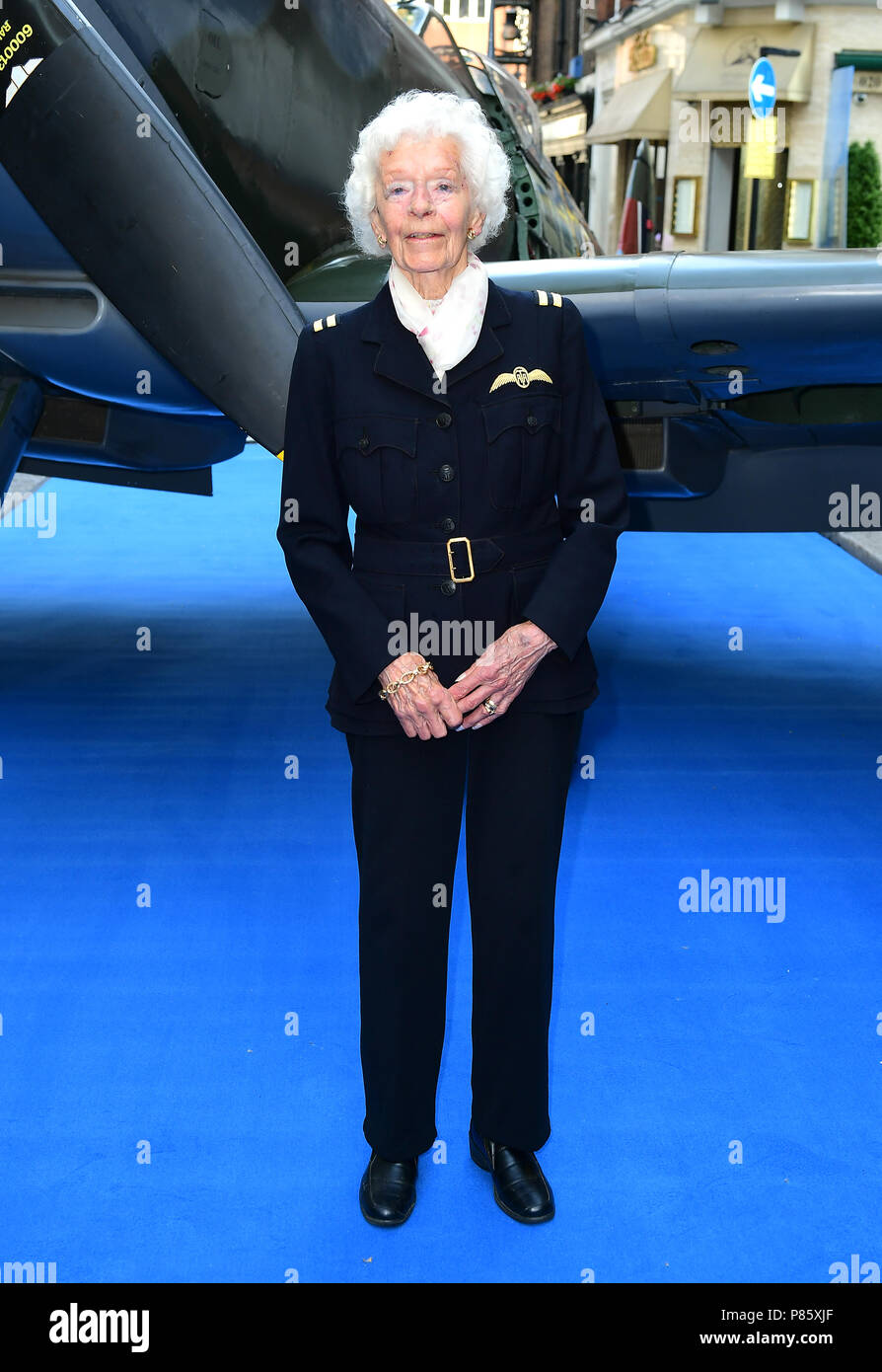 Mary ellis raf hi-res stock photography and images - Alamy