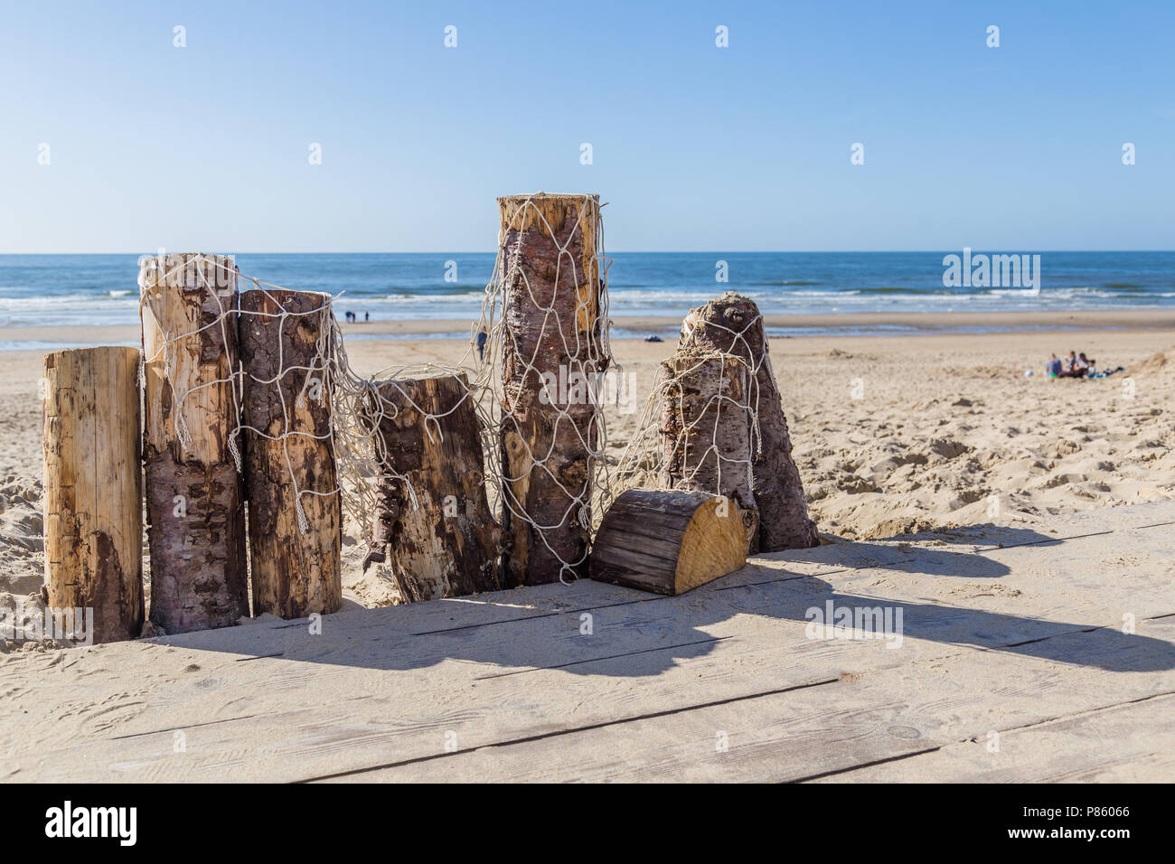 Sunny beach scene hi-res stock photography and images - Alamy