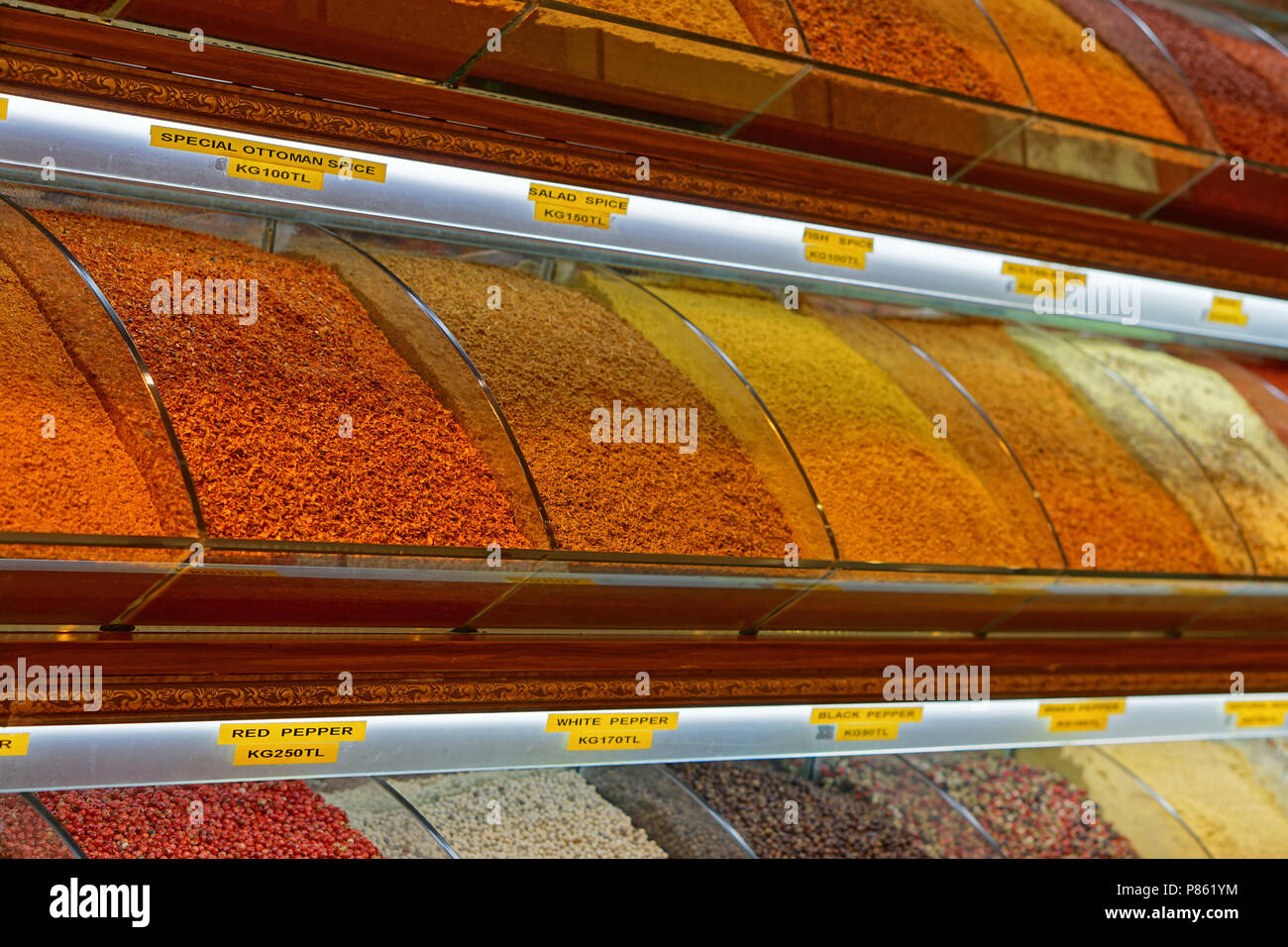 Bulk herbs hi-res stock photography and images - Alamy