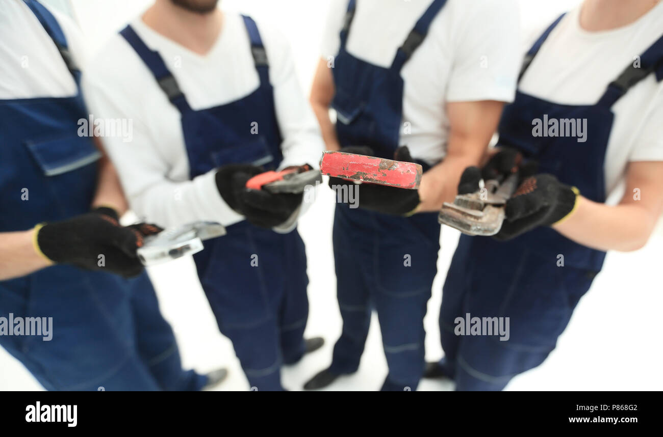 closeup.gas keys in the hands of the builders Stock Photo - Alamy