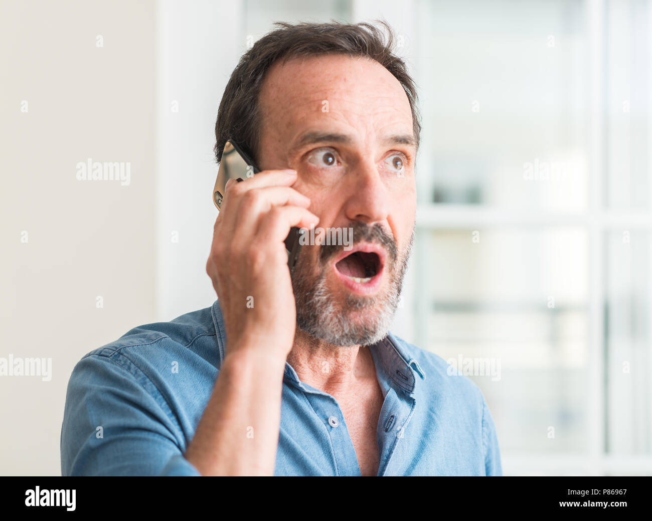 Surprise face hi-res stock photography and images - Alamy