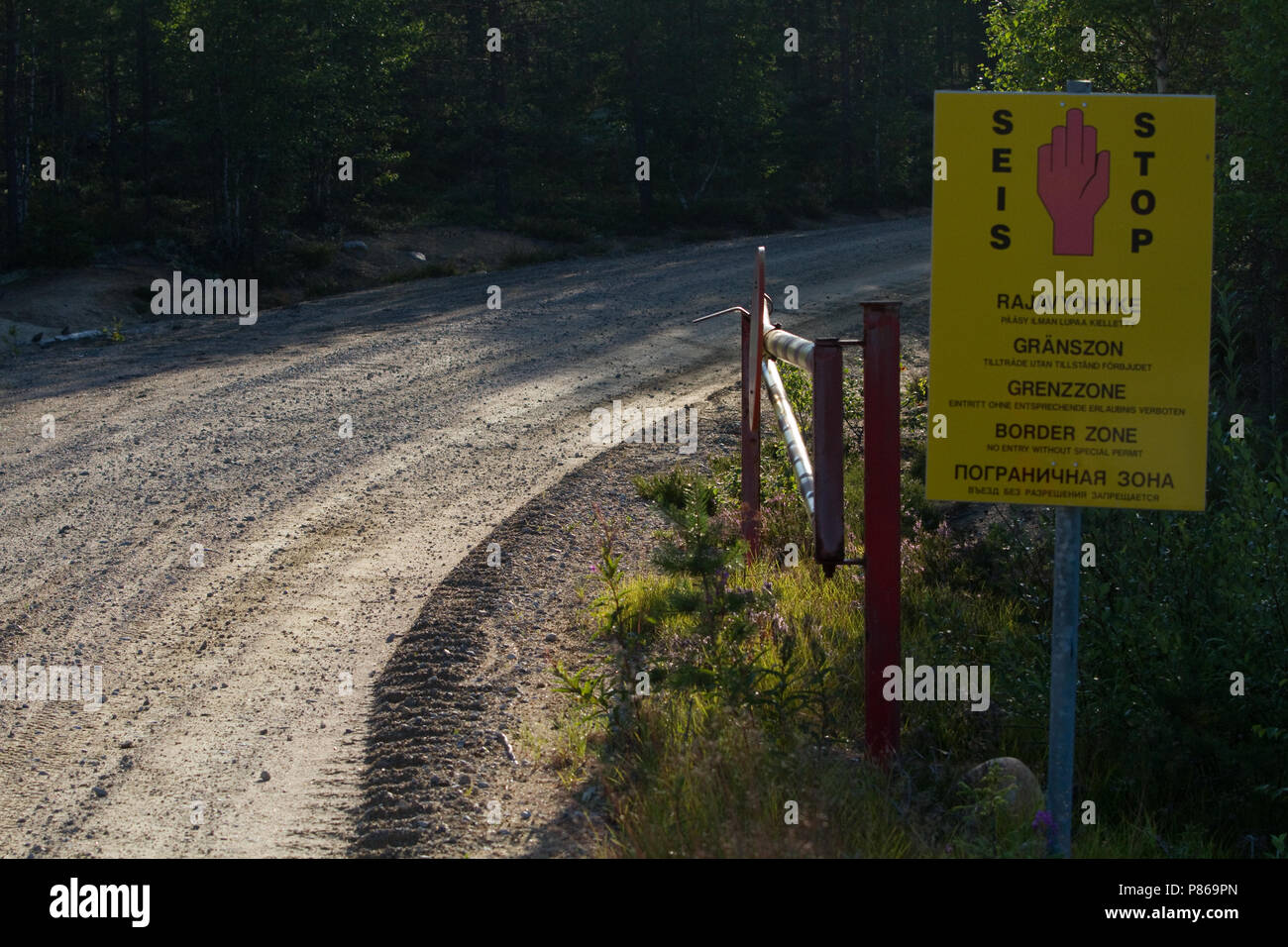 Europe border sign hi-res stock photography and images - Alamy