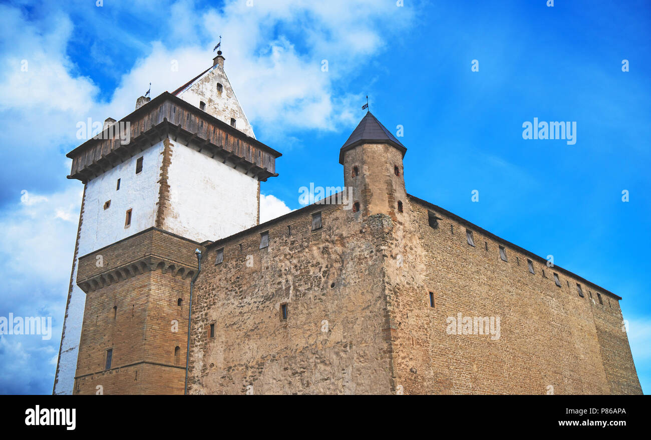 Narva hermann castle hi-res stock photography and images - Alamy