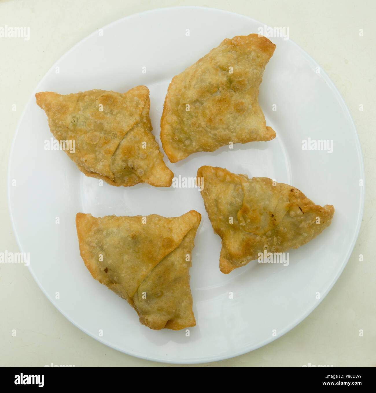 Samosa dish hi-res stock photography and images - Alamy
