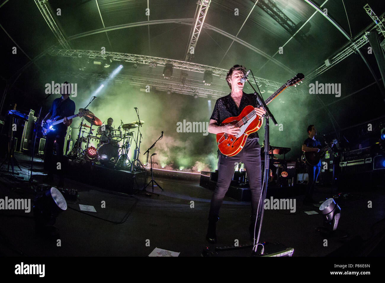 James bay singer 2018 hi-res stock photography and images - Alamy