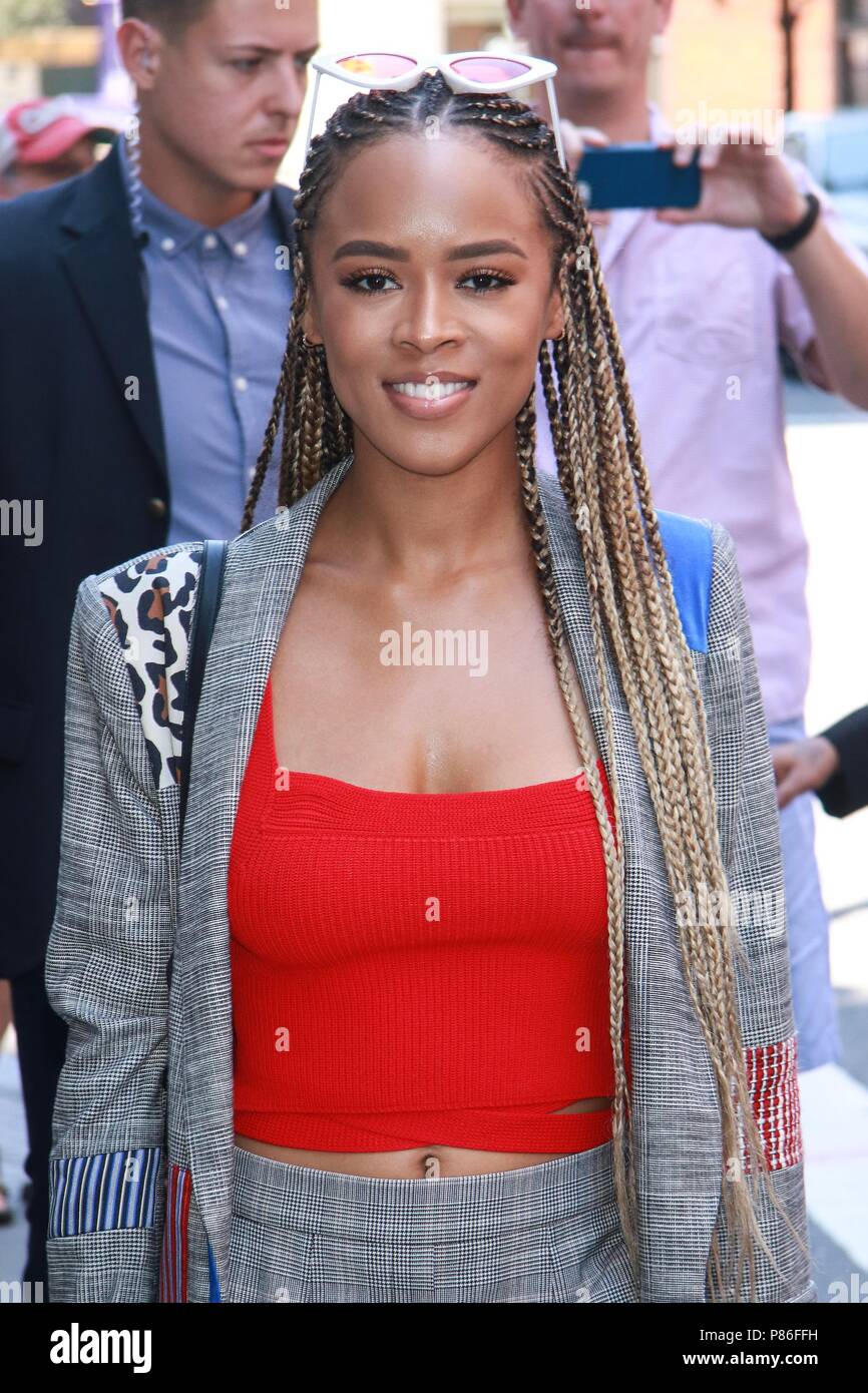 Houndstooth top hi-res stock photography and images - Alamy