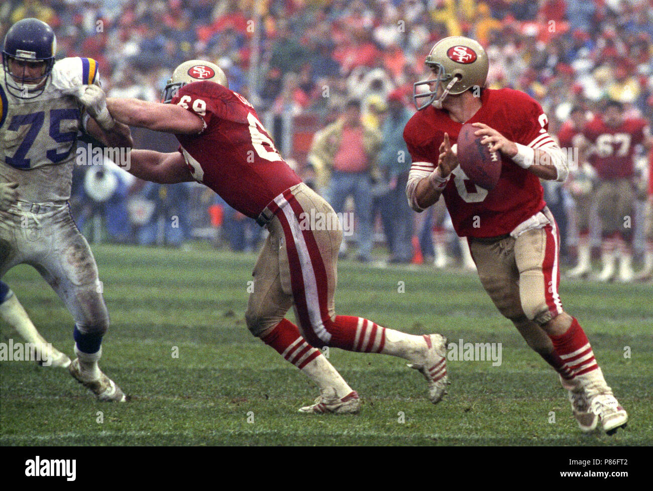 Holds off steve bruce hi-res stock photography and images - Alamy