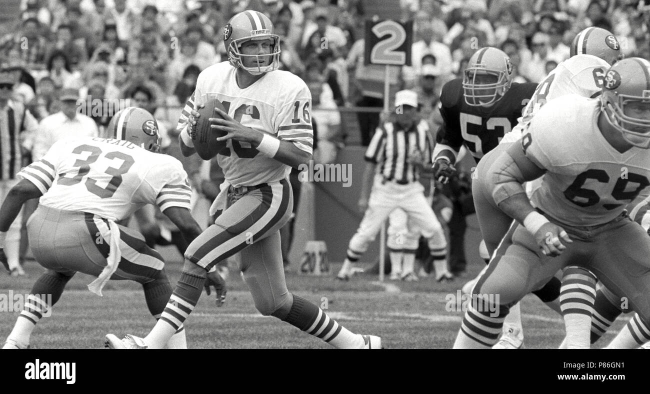 Joe montana 1986 hi-res stock photography and images - Alamy