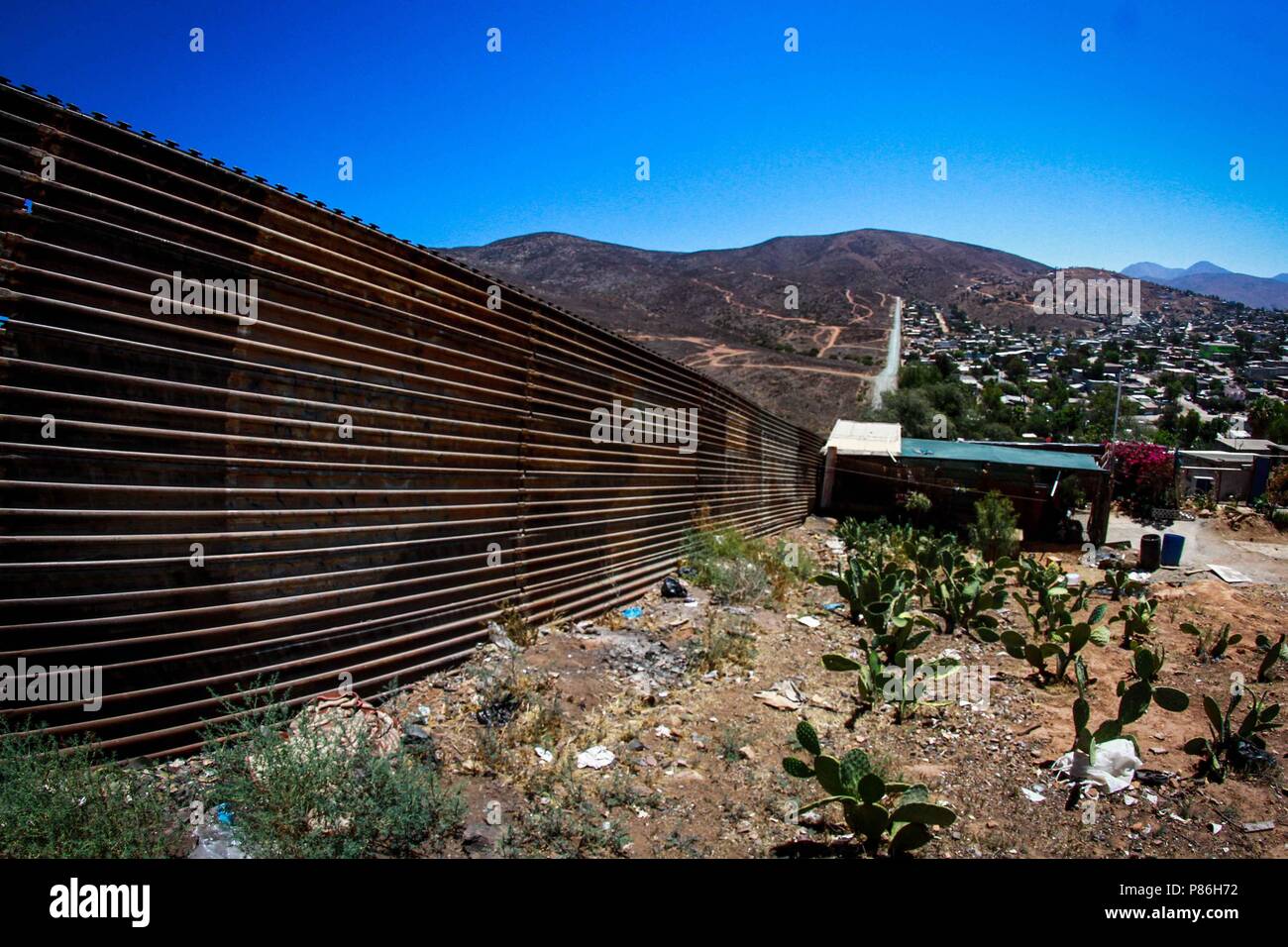 EUM20180706NAC27.JPG TIJUANA, BC., Wall/Muro-Frontera.- 6 de julio de ...