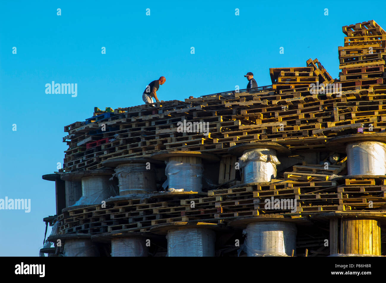 Para cable hi-res stock photography and images - Alamy