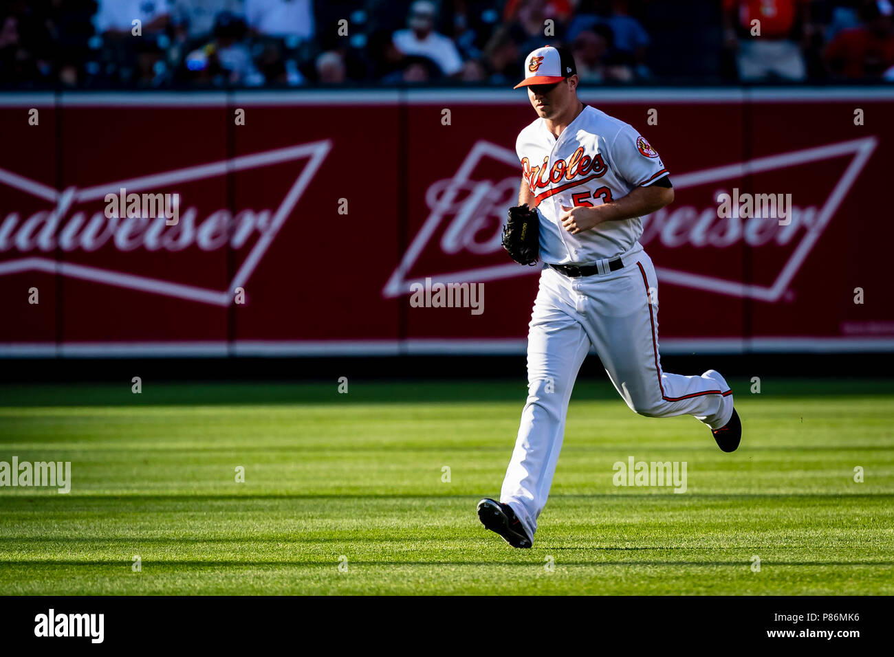 Closing pitcher hi-res stock photography and images - Alamy