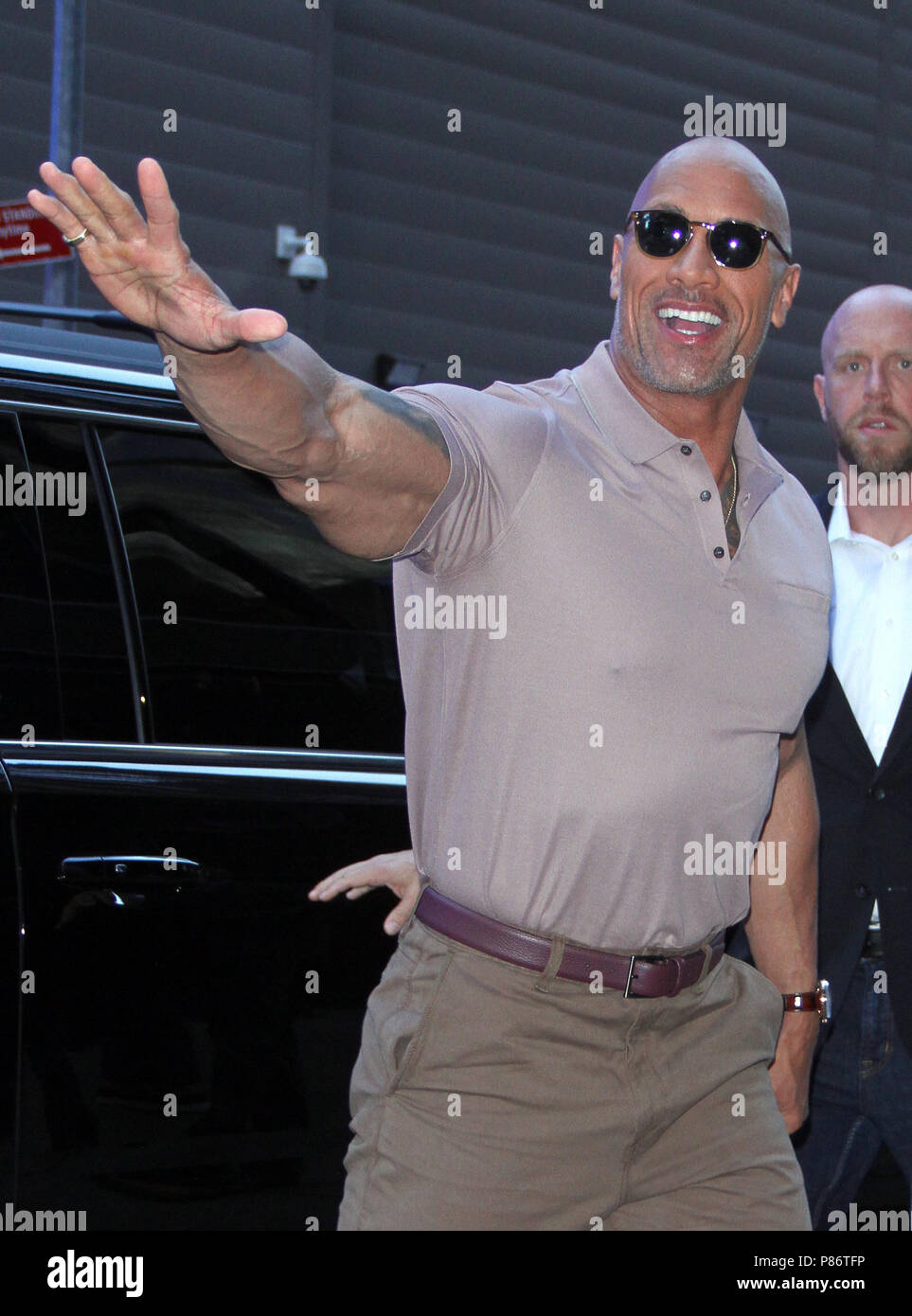 The skyscraper dwayne johnson hi-res stock photography and images - Alamy