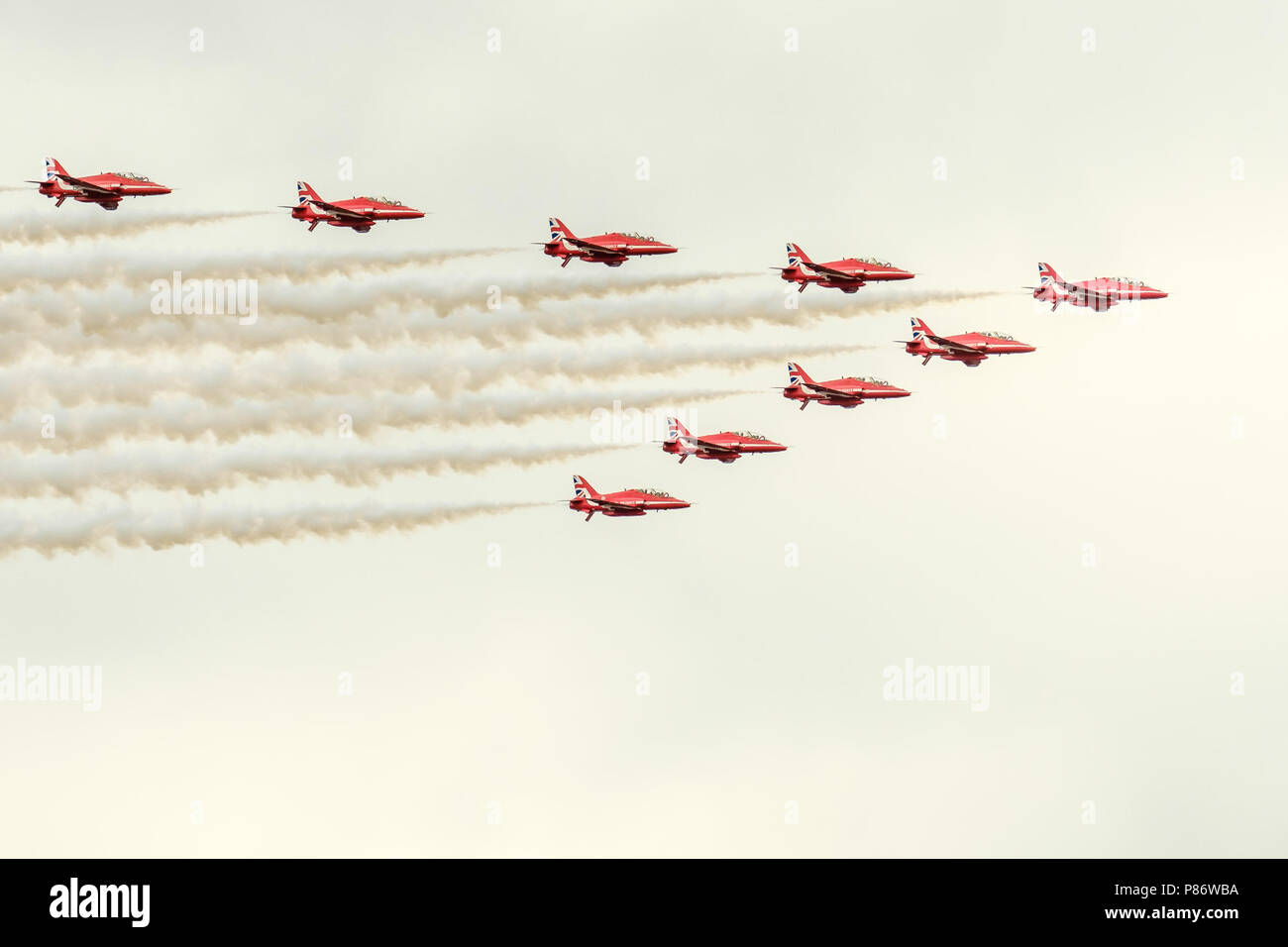 Red Arrows Flypast Buckingham Palace High Resolution Stock Photography ...