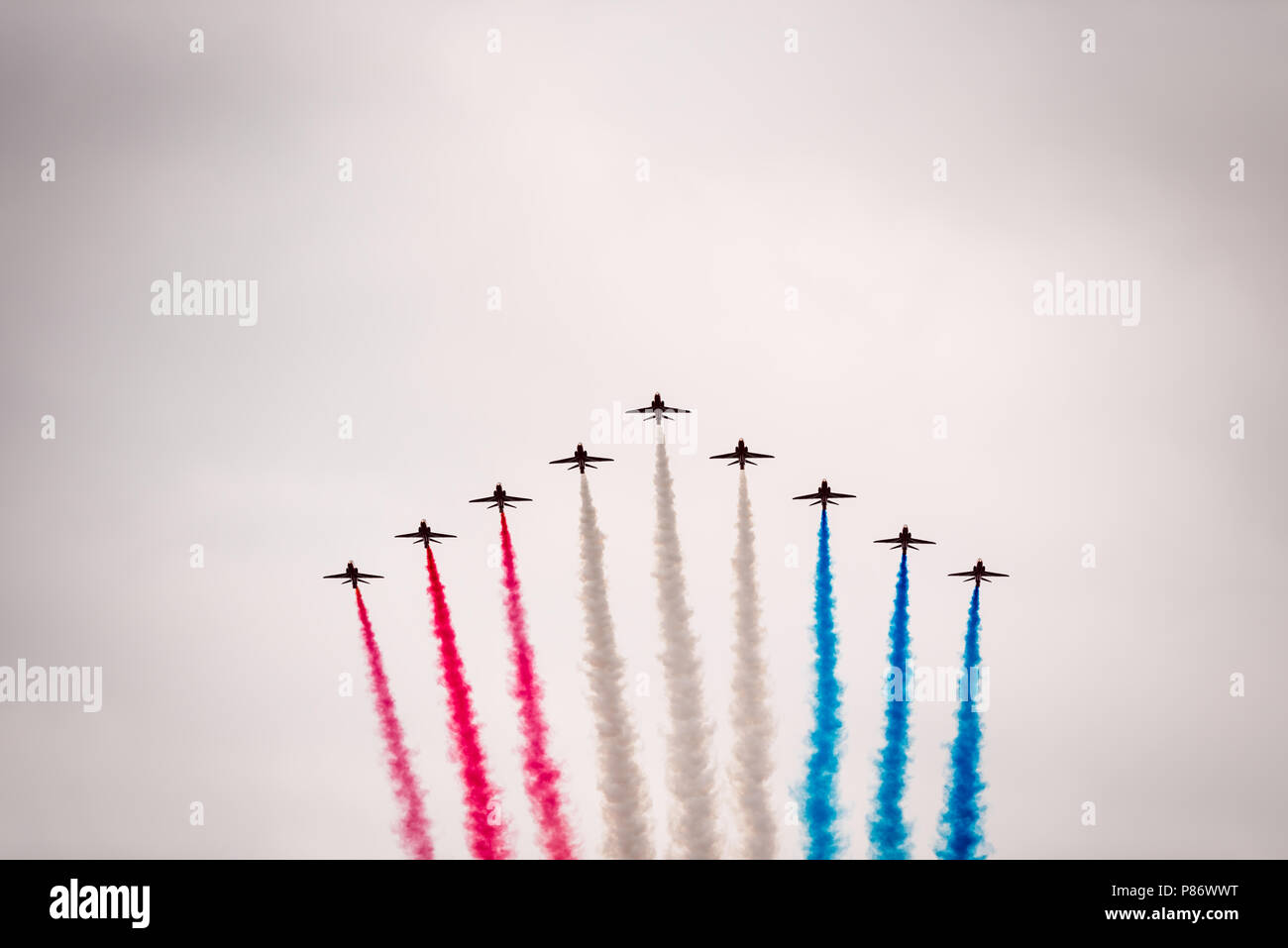 Crowds gather along The Mall to help celebrate the 100th anniversary of ...
