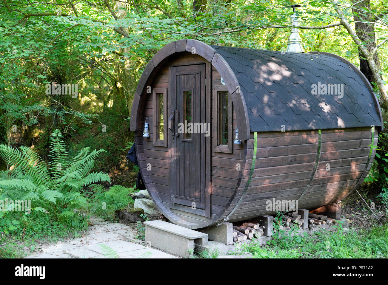 Barrel sauna hi-res stock photography and images - Alamy