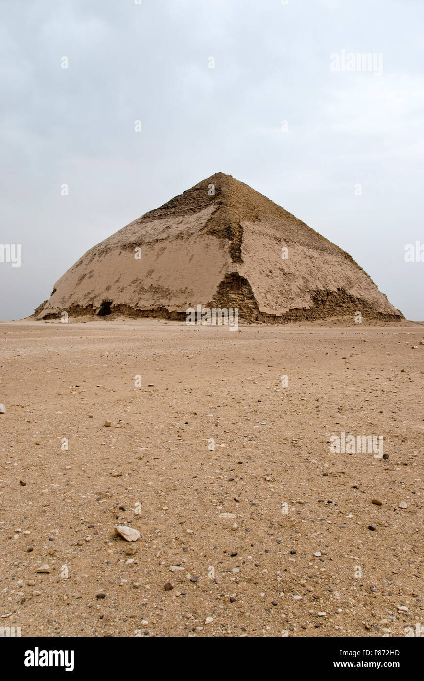 Bent Pyramid Of Sneferu Pyramid Of Sneferu | The Bent Pyramid Of