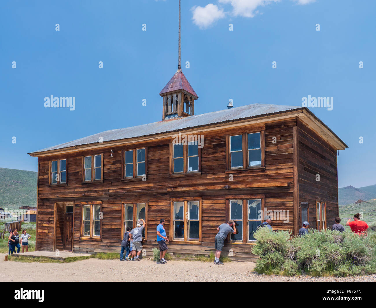 House with ghost High Resolution Stock Photography and Images - Alamy