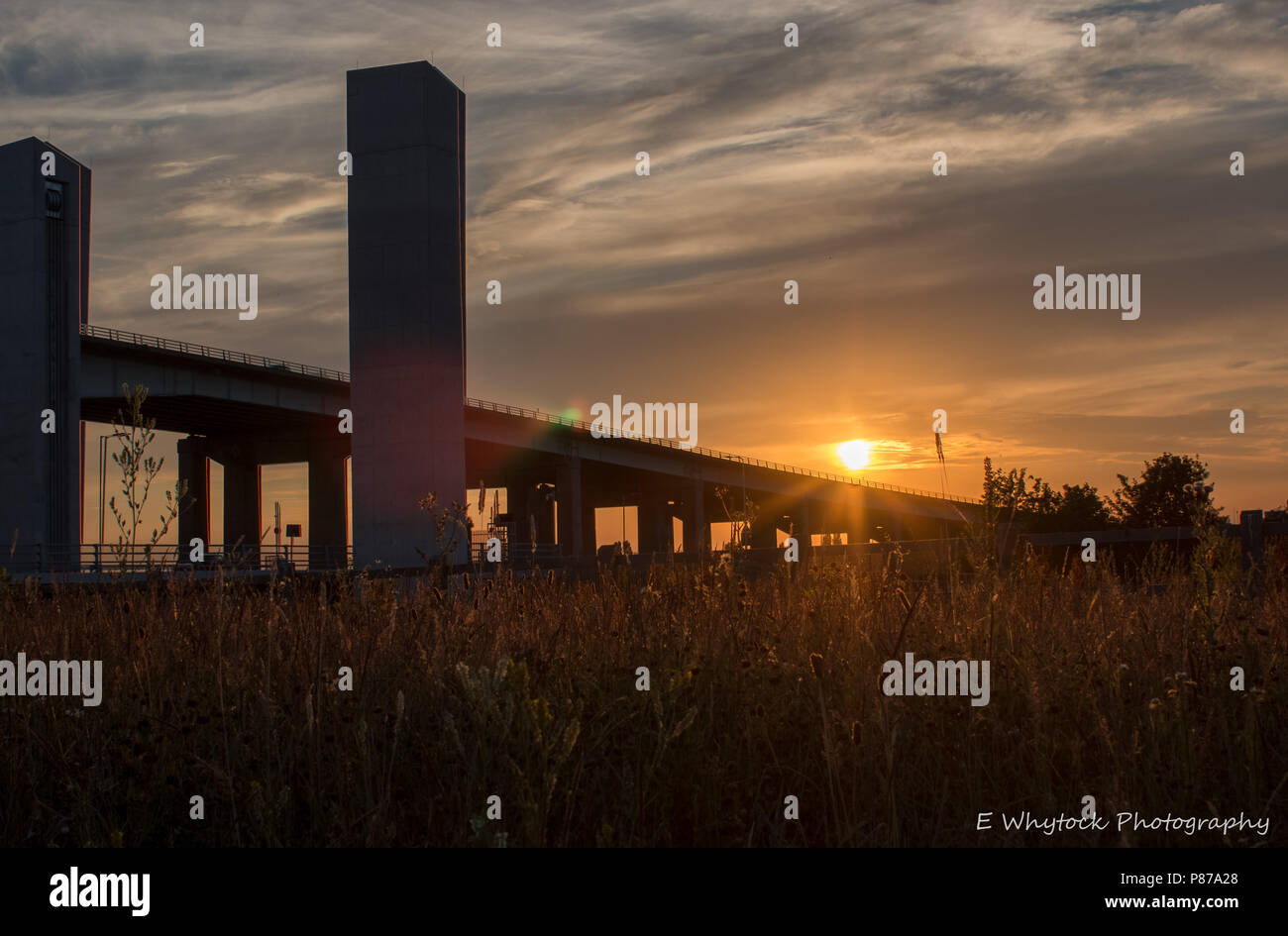 Starlight bridge hi-res stock photography and images - Alamy