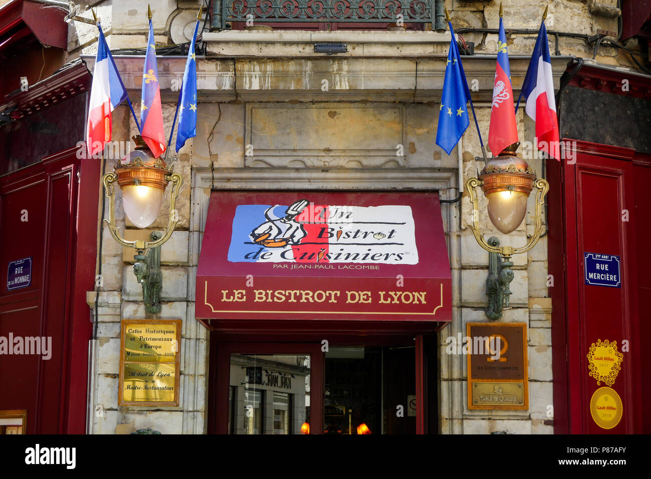 Le bistrot de Lyon, Traditional Food restaurant in Lyon, France Stock ...