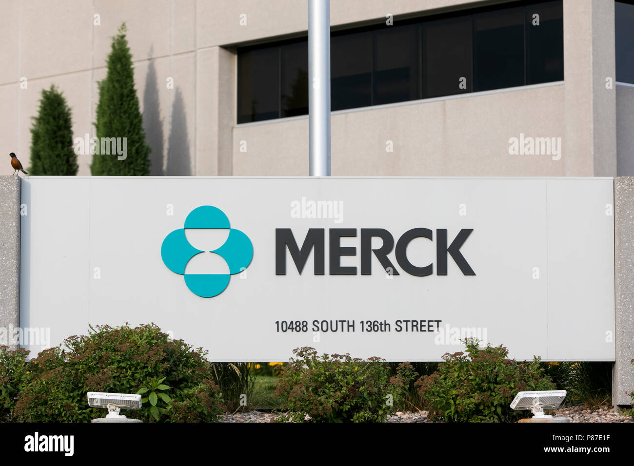 Merck logo hi-res stock photography and images - Alamy