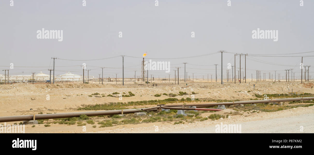 Oman oil field hi-res stock photography and images - Alamy