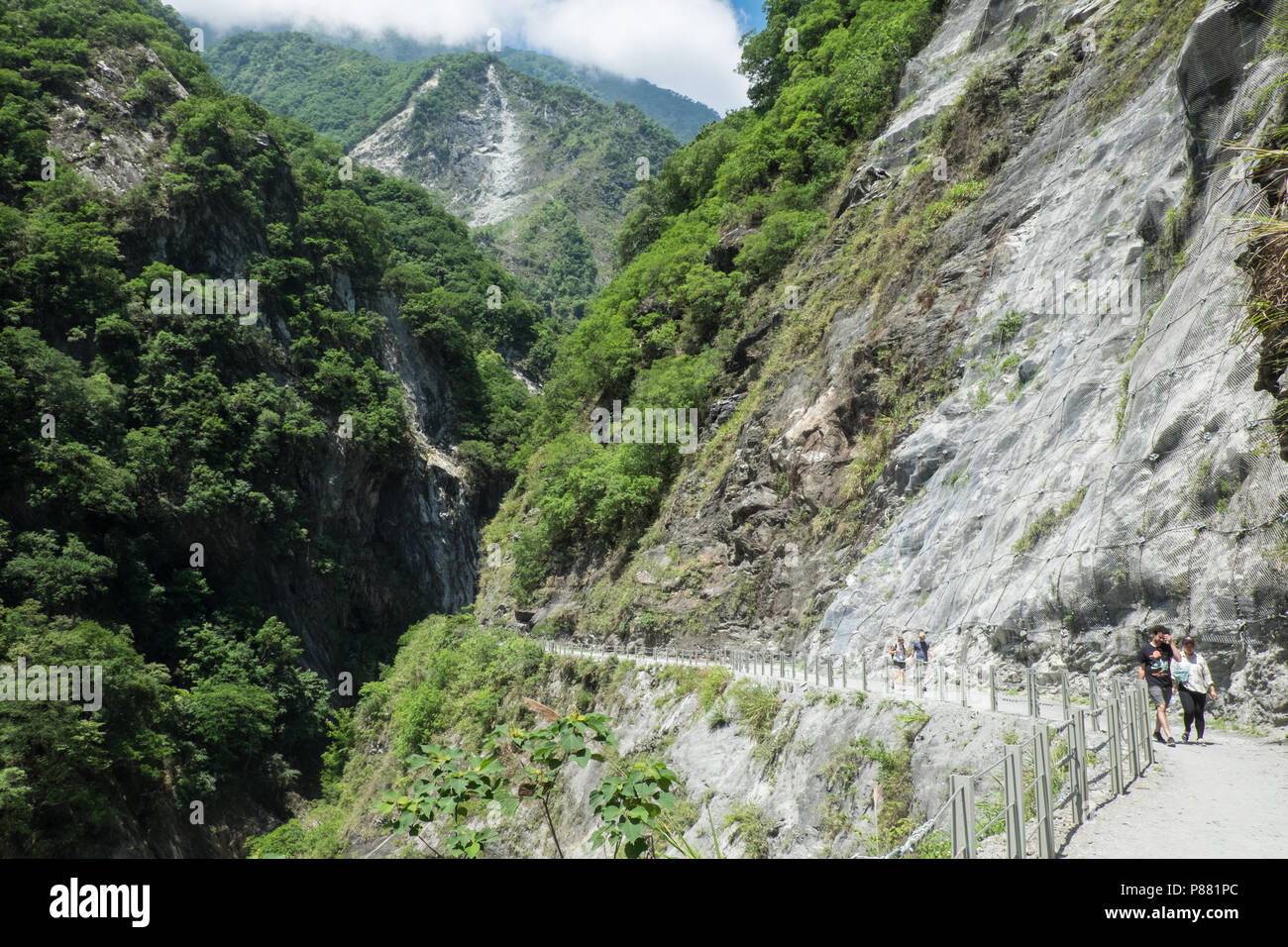 Taroko national park waterfall hi-res stock photography and images - Alamy