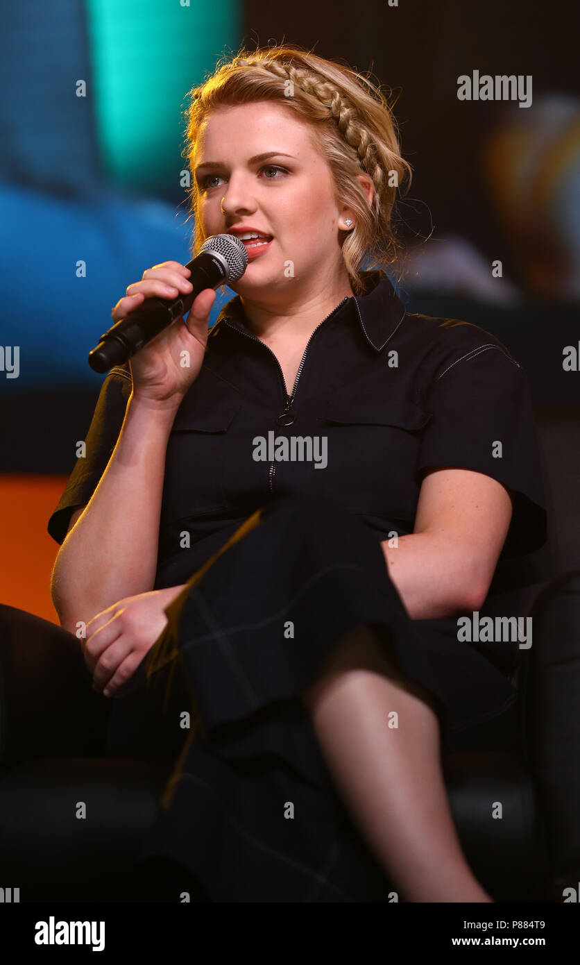 2018 CMA Fest Xfinity Fan Fair X at Music City Center, Friday events ...