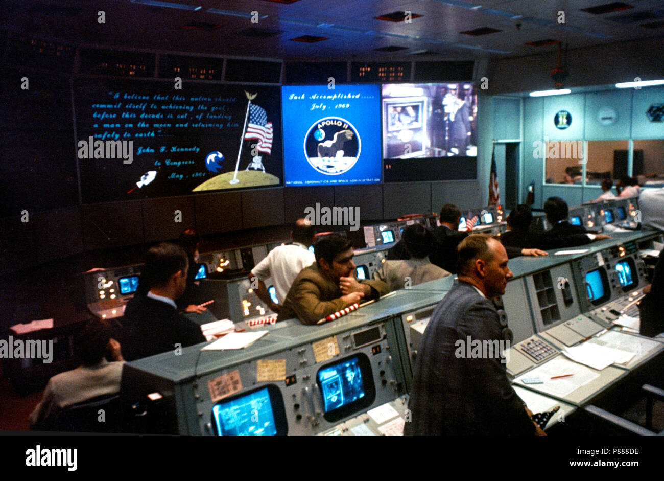 Overall view of the Mission Operations Control Room (MOCR) in the ...
