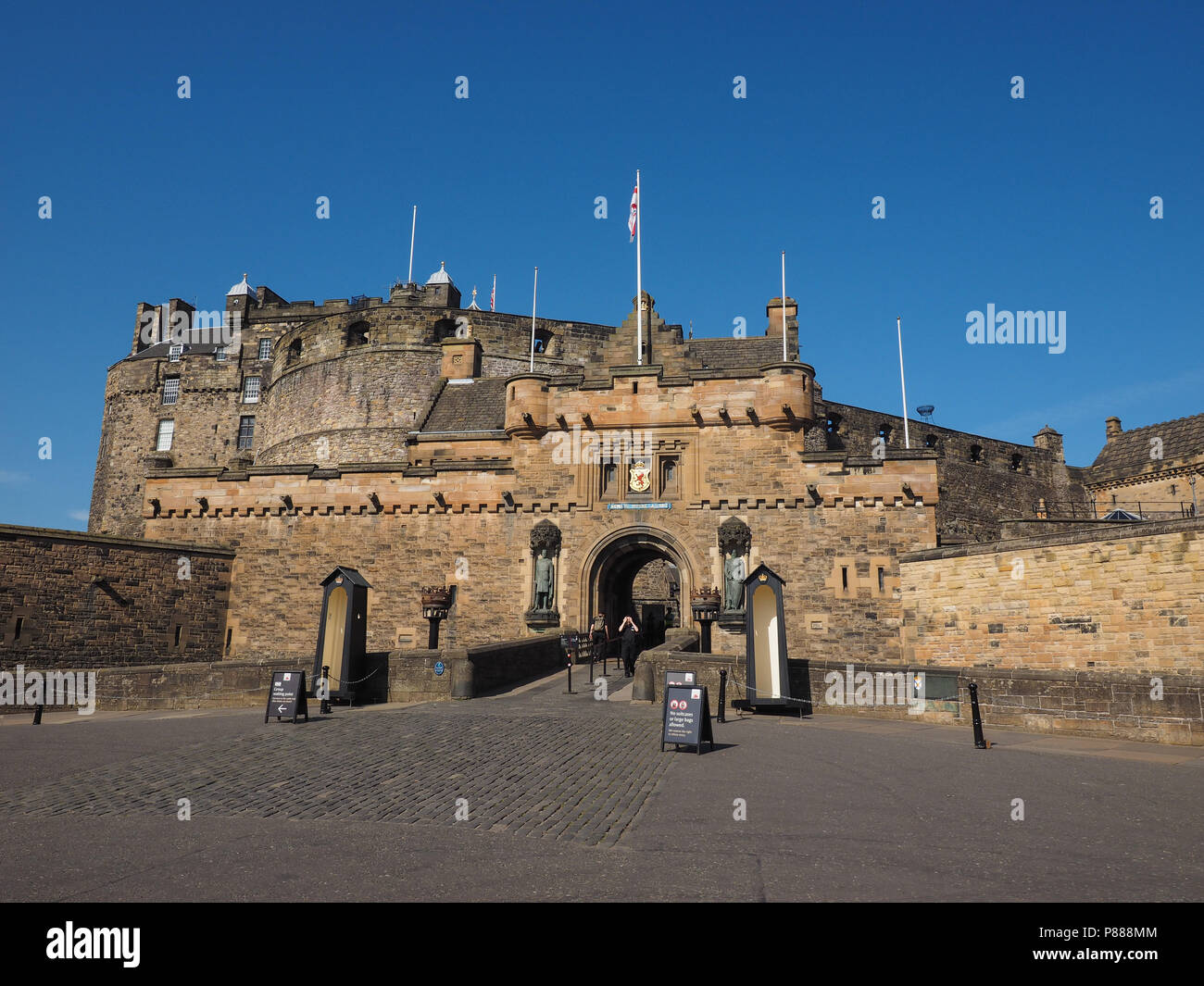 EDINBURGH, UK - CIRCA JUNE 2018: Tourists visiting Edinburgh castle ...