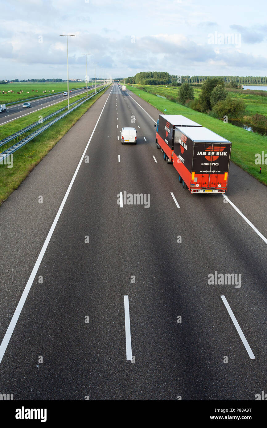 High angle view of A4 highway near Starrevaart Stock Photo - Alamy