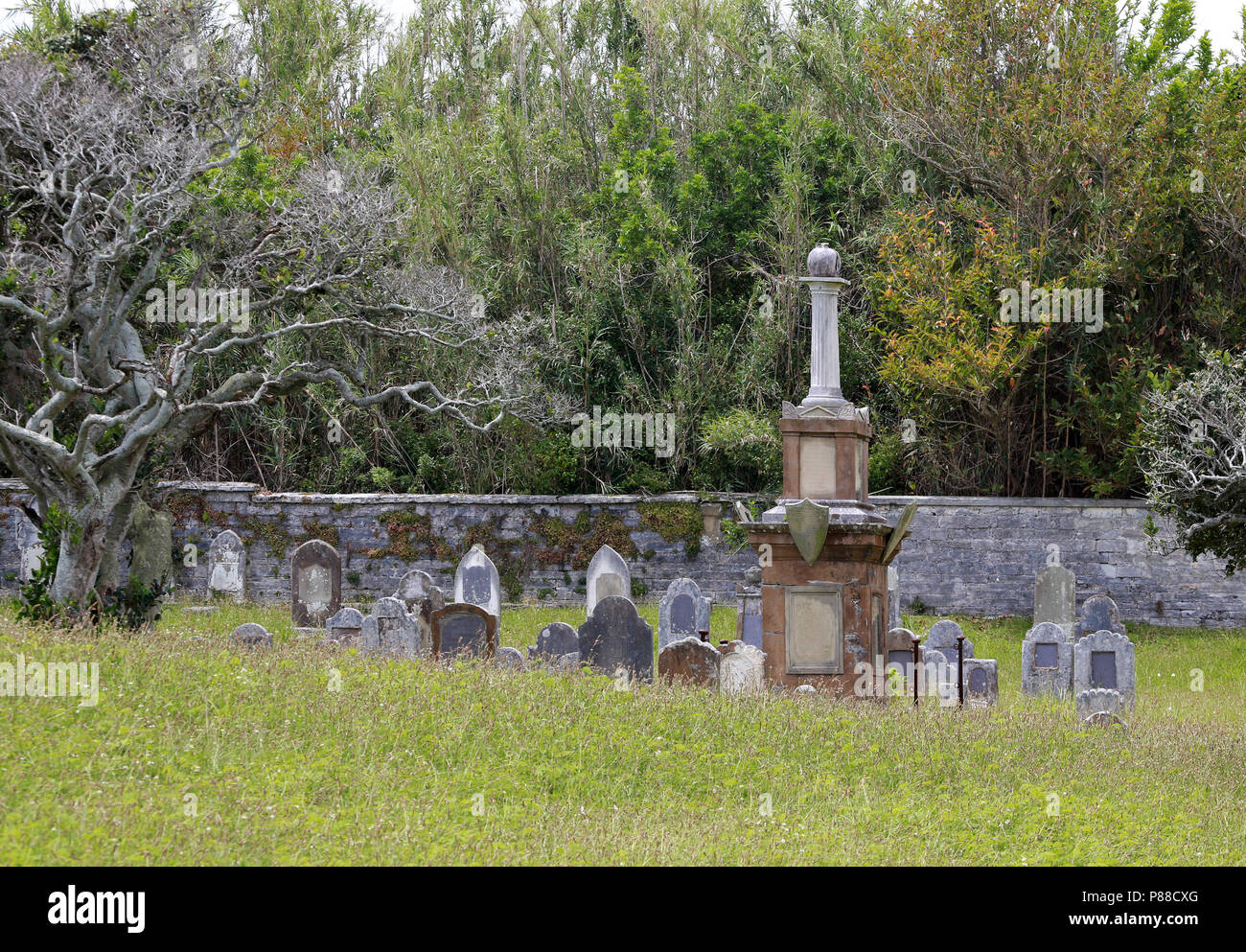 Wall of gravestones hi-res stock photography and images - Alamy