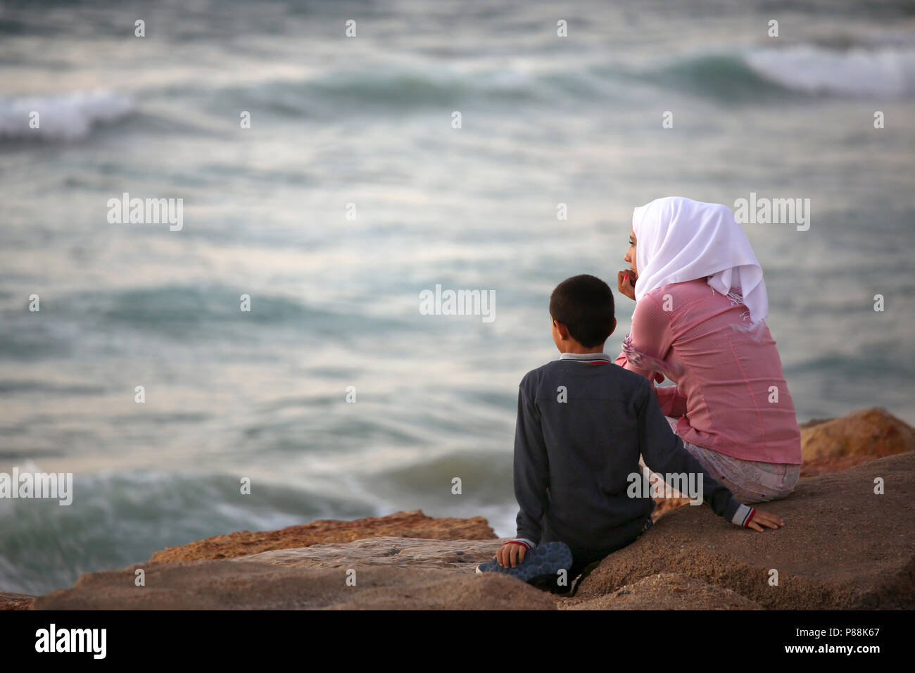 Israeli woman hi-res stock photography and images - Alamy
