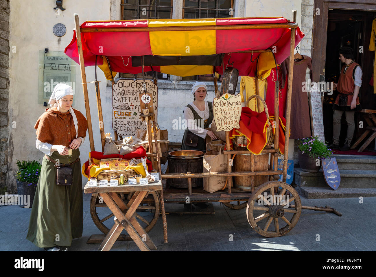 Estonia tallinn young woman street hi-res stock photography and images ...