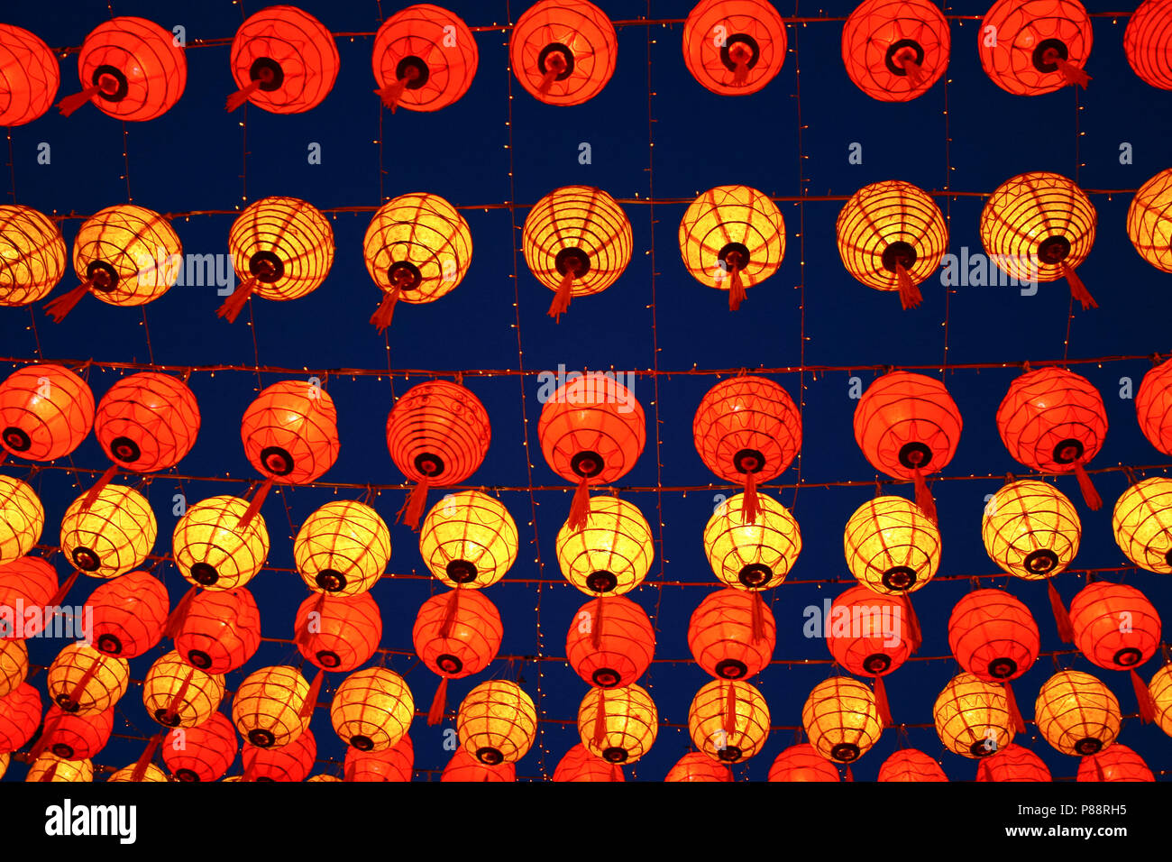 Chinese lanterns illustration hi-res stock photography and images - Alamy