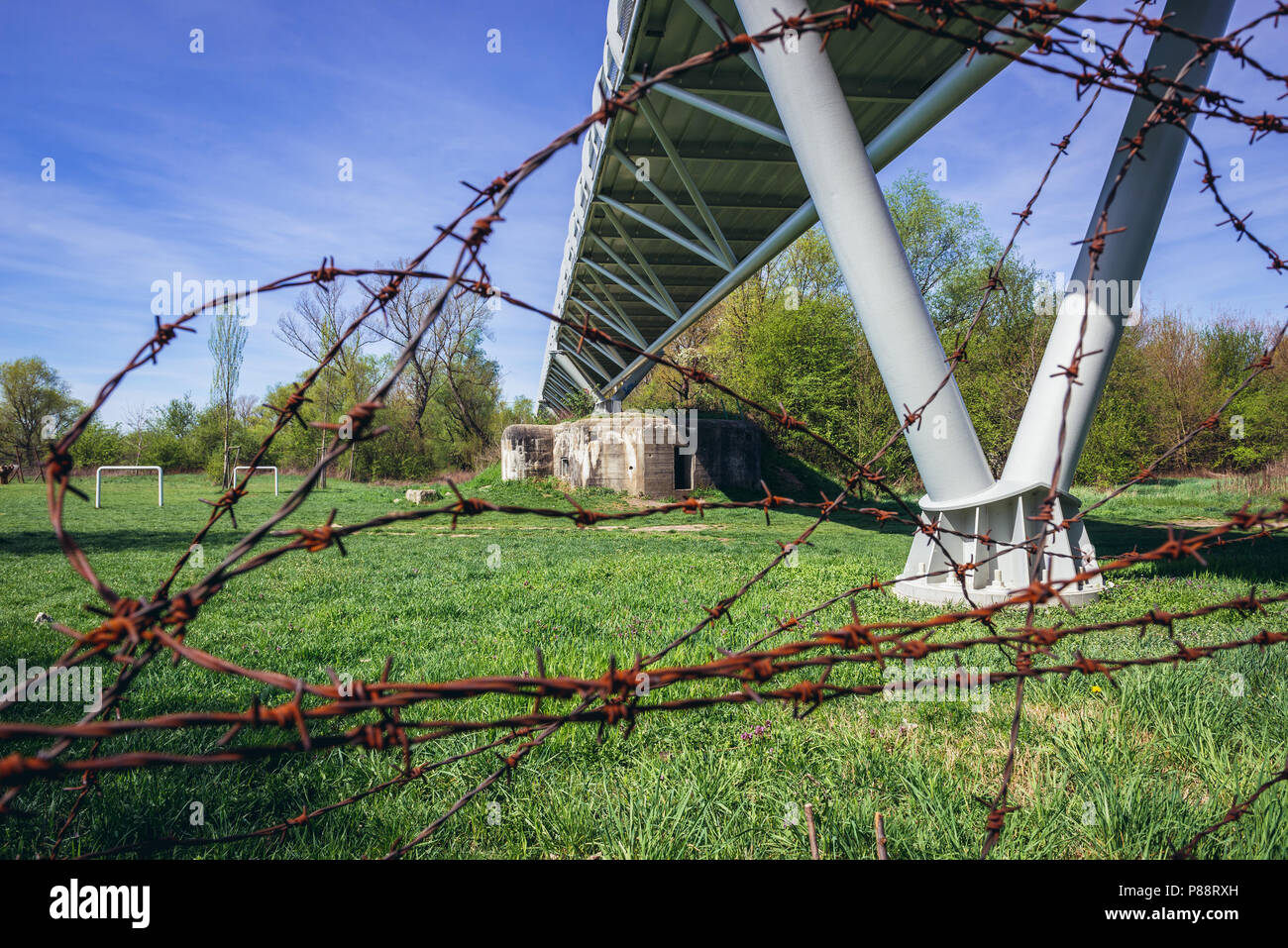 Bicycle freedom bridge hi-res stock photography and images - Alamy