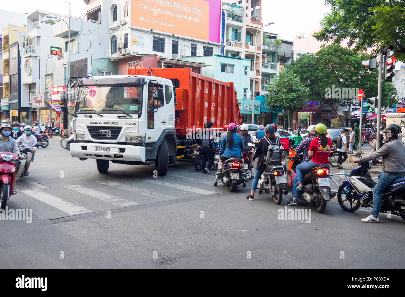 Vietnamese traffic jam hi-res stock photography and images - Alamy