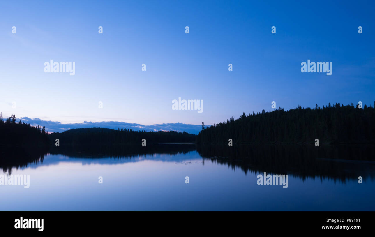 Quebec forest camp hi-res stock photography and images - Alamy