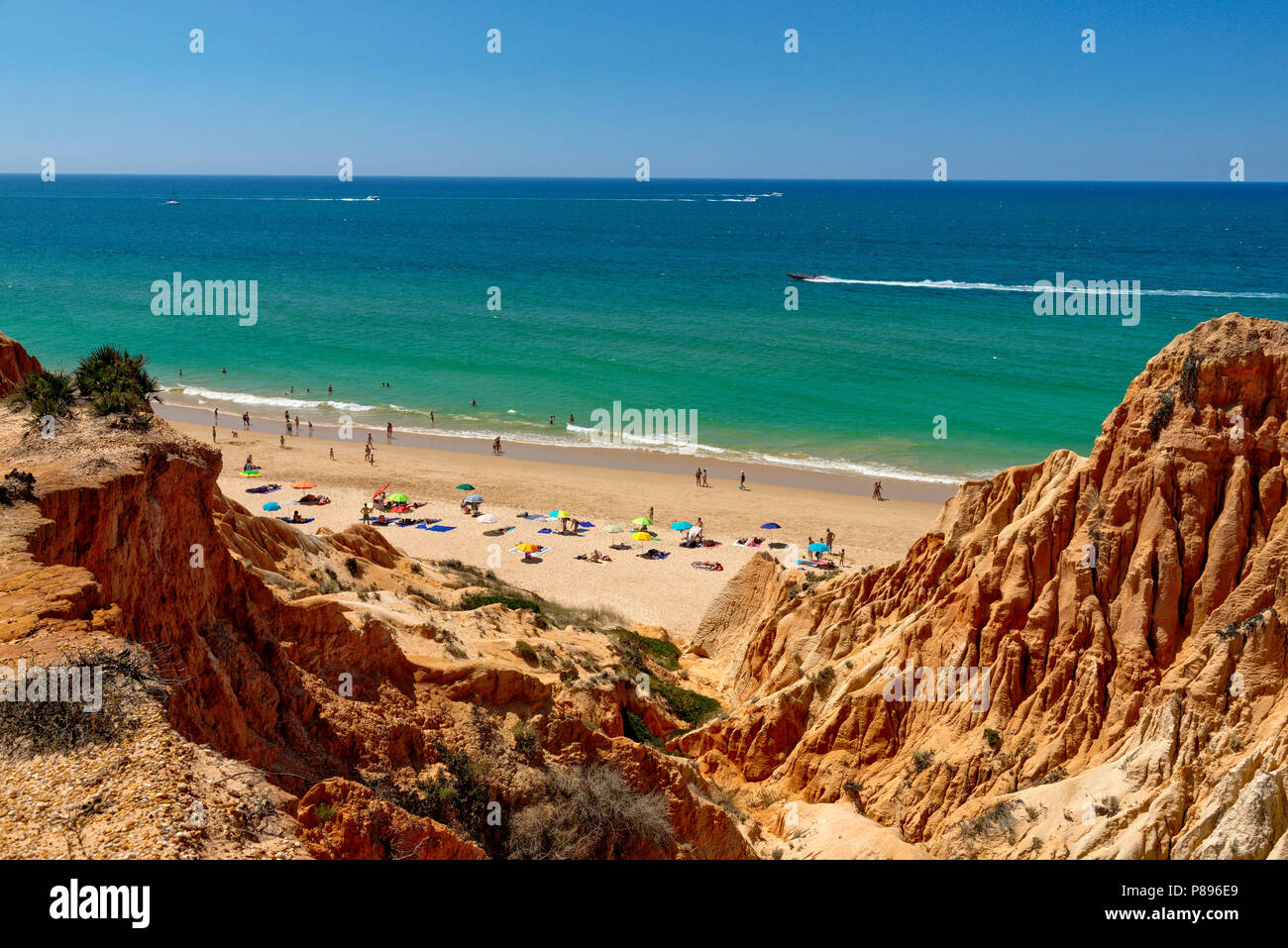 Praia falesia portugal hi-res stock photography and images - Alamy