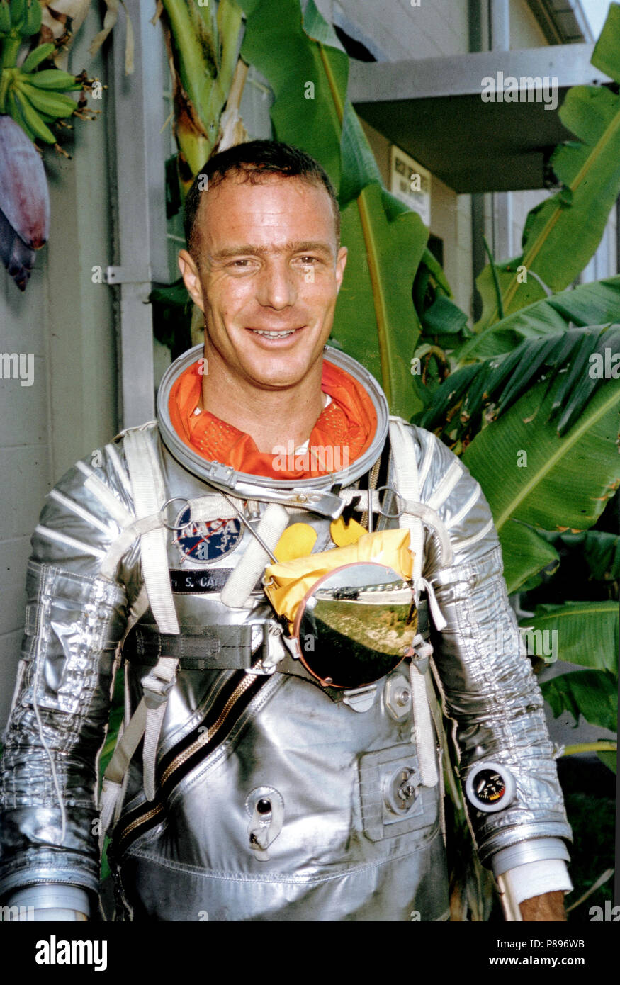 Portrait view of astronaut M. Scott Carpenter, wearing Mercury pressure ...