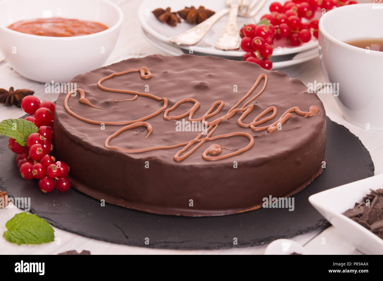 Sacher torte sponge hi-res stock photography and images - Alamy