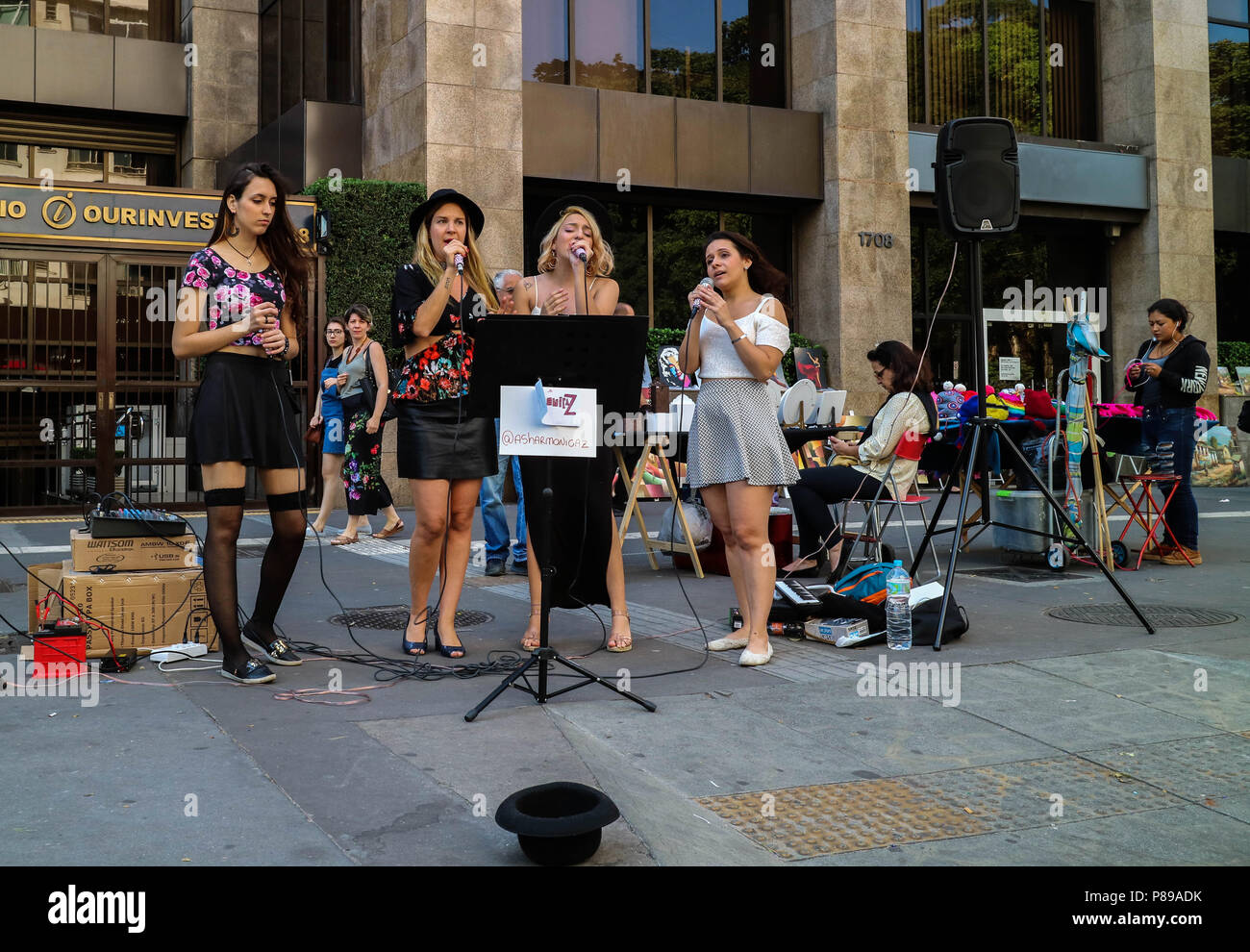 Brazilian girls singing hi-res stock photography and images - Alamy