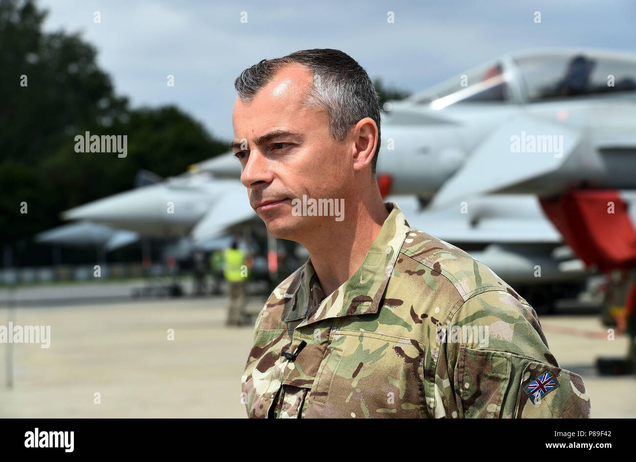 Wing commander chris ball speaks hi-res stock photography and images ...